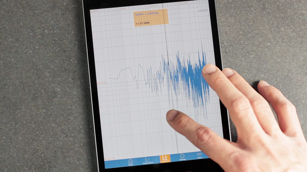 App turns Apple iOS devices into professional vibration measurement tools